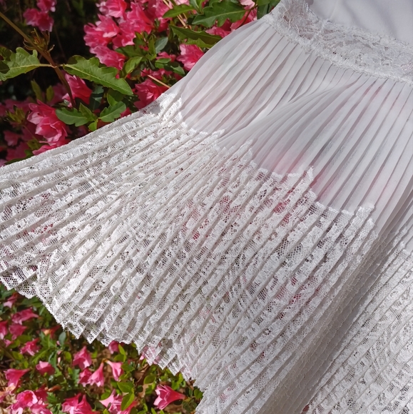 Vintage | Intimates & Sleepwear | Vintage Nylon Half Slip With Lace And ...
